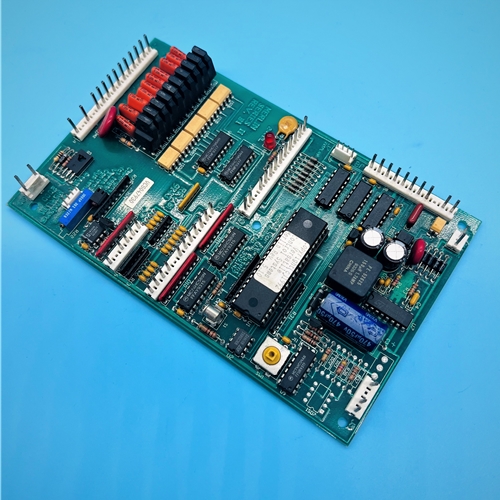 D & S Vending Inc - D836052-R - Royal Merlin 2000 Control Board ...